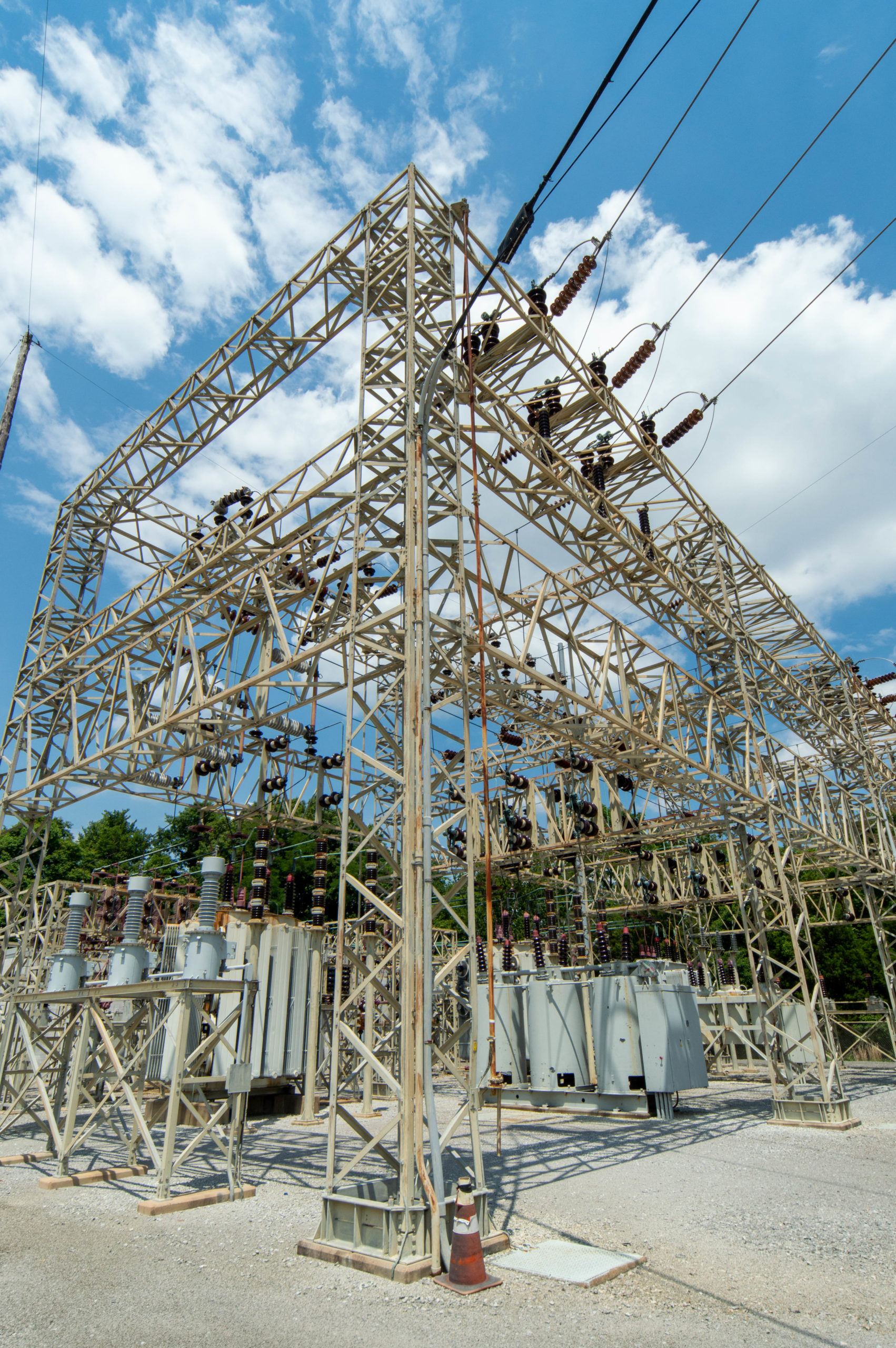 Neutral Grounding of Electrical Power Systems - Southwest Electric