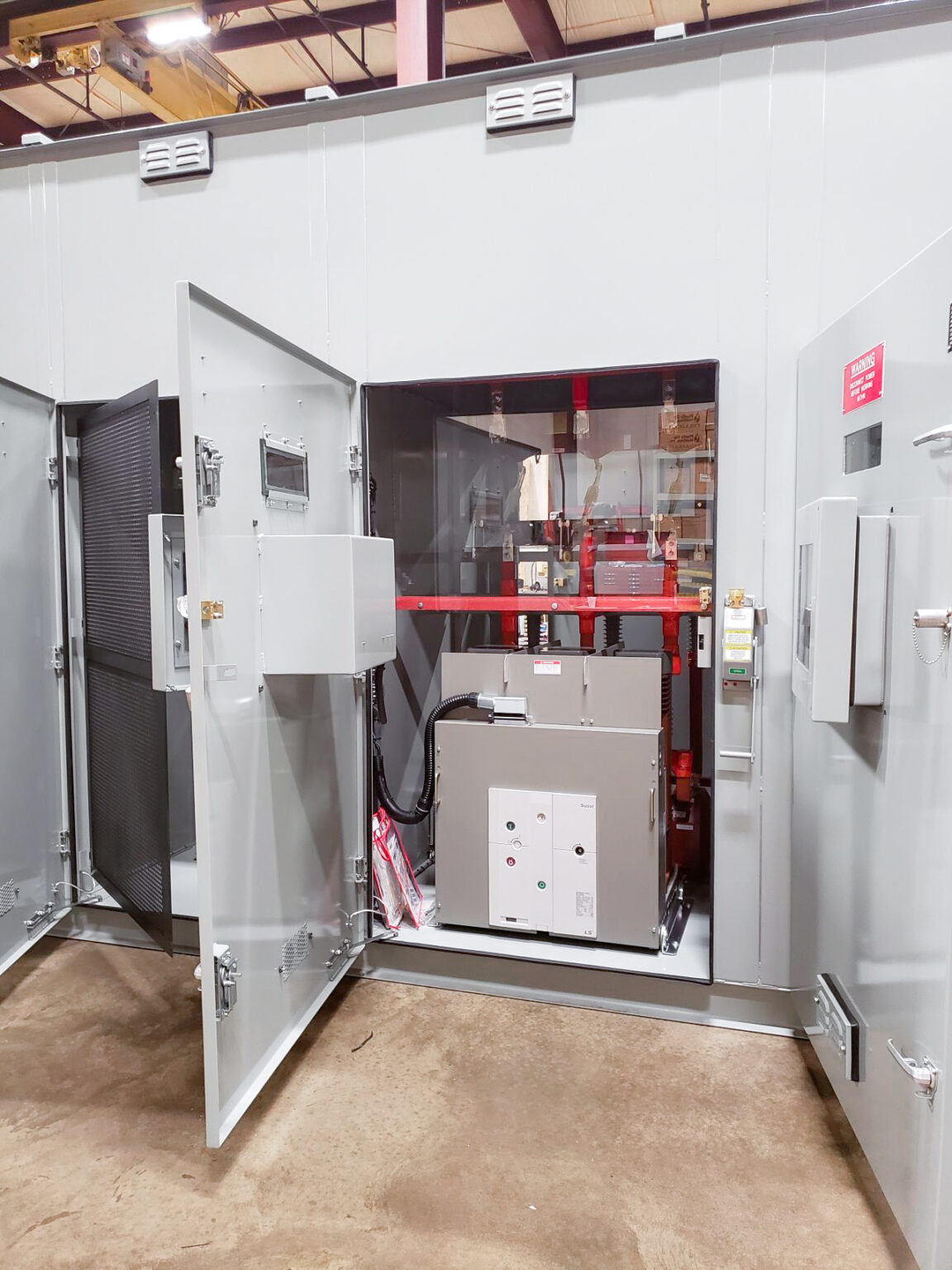 5 Reasons to Consider Medium-Voltage Hybrid Switchgear - Southwest Electric
